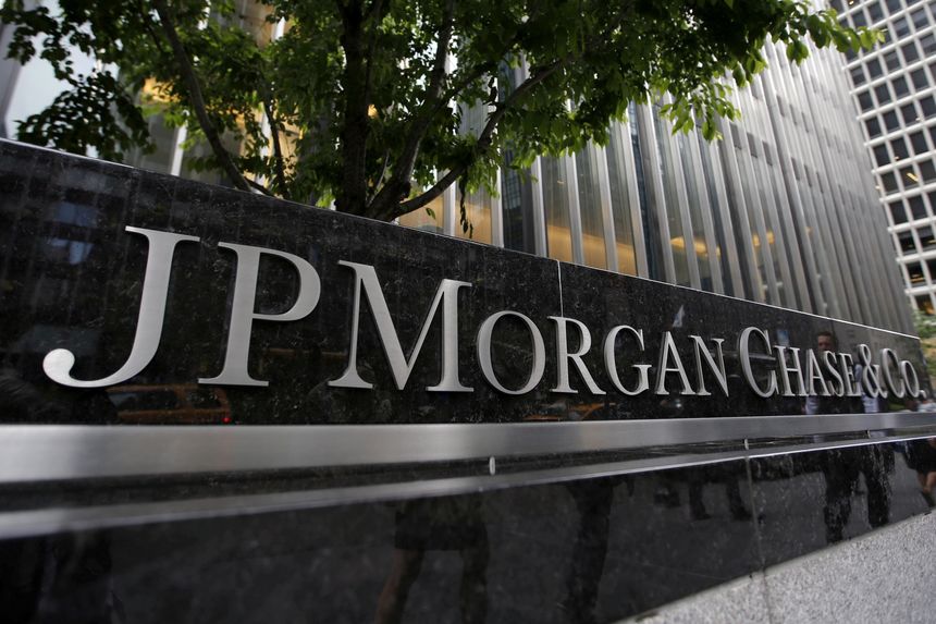 JPMorgan Chase (JPM) Target: $243.00, 61.44% Upside - Analysts ...